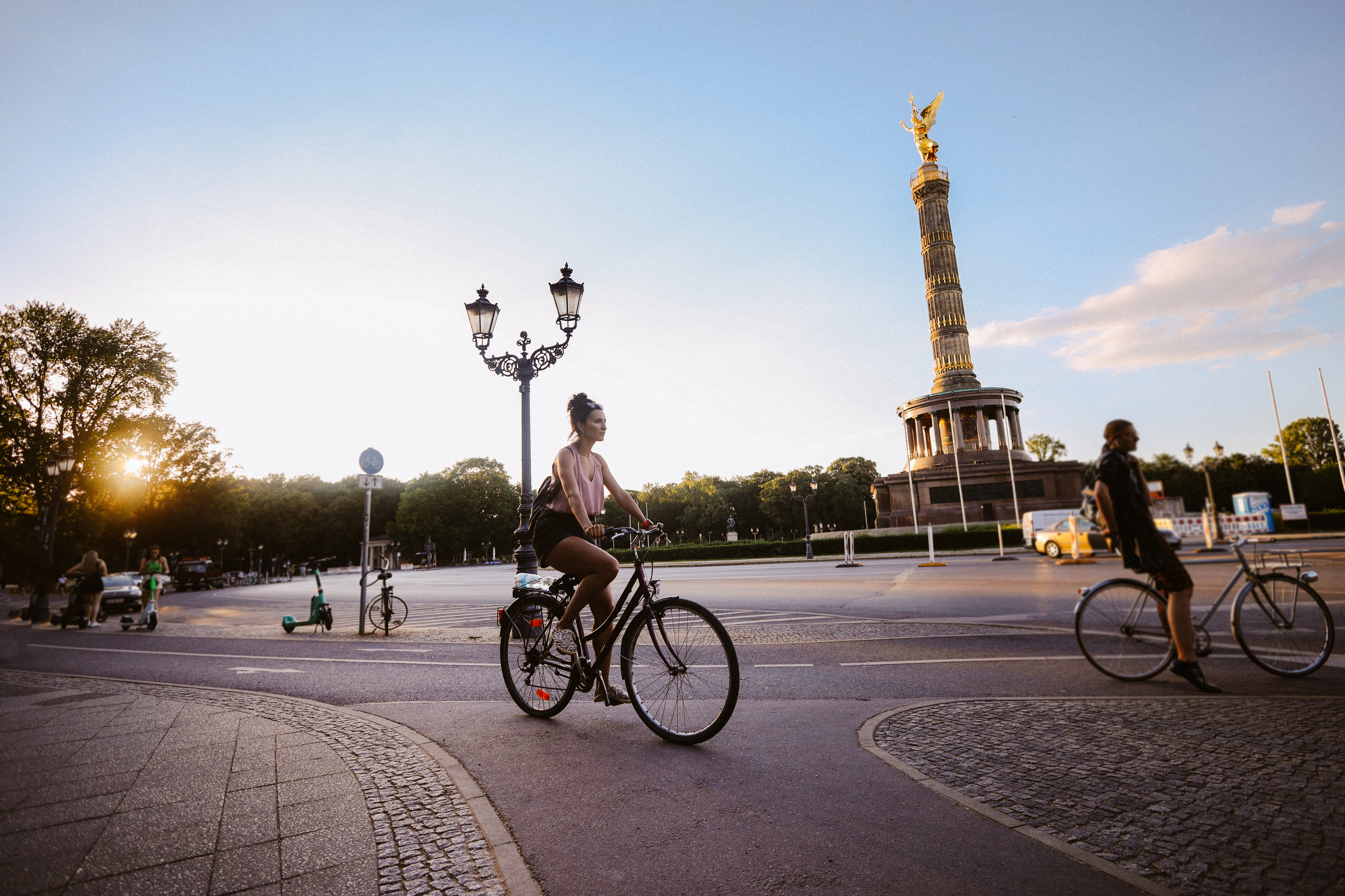 Berlin By Bike: 3 Tours to Landmarks and Hidden Gems | Limitless